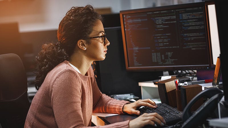 Choosing the Best Power Distribution System for IT Space